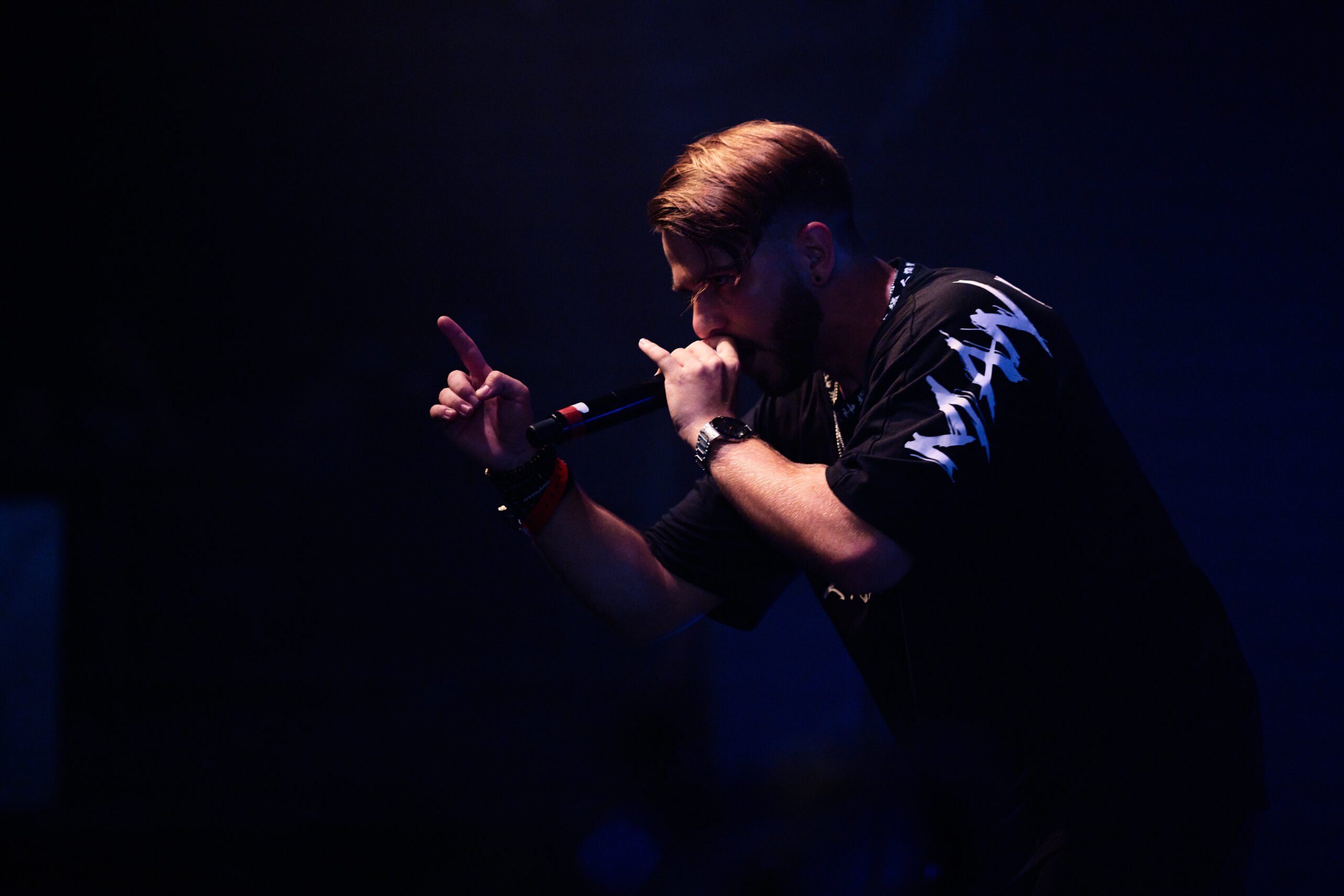 Cam Steady performing Nerdcore Party Convention